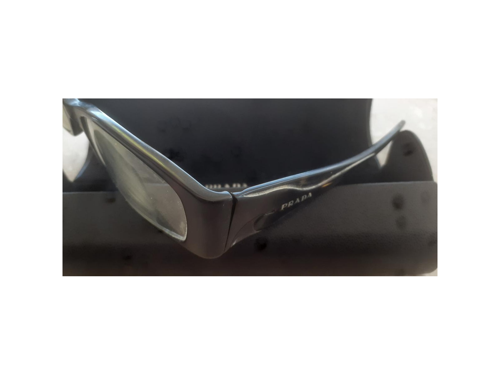 Prada - vpr09g