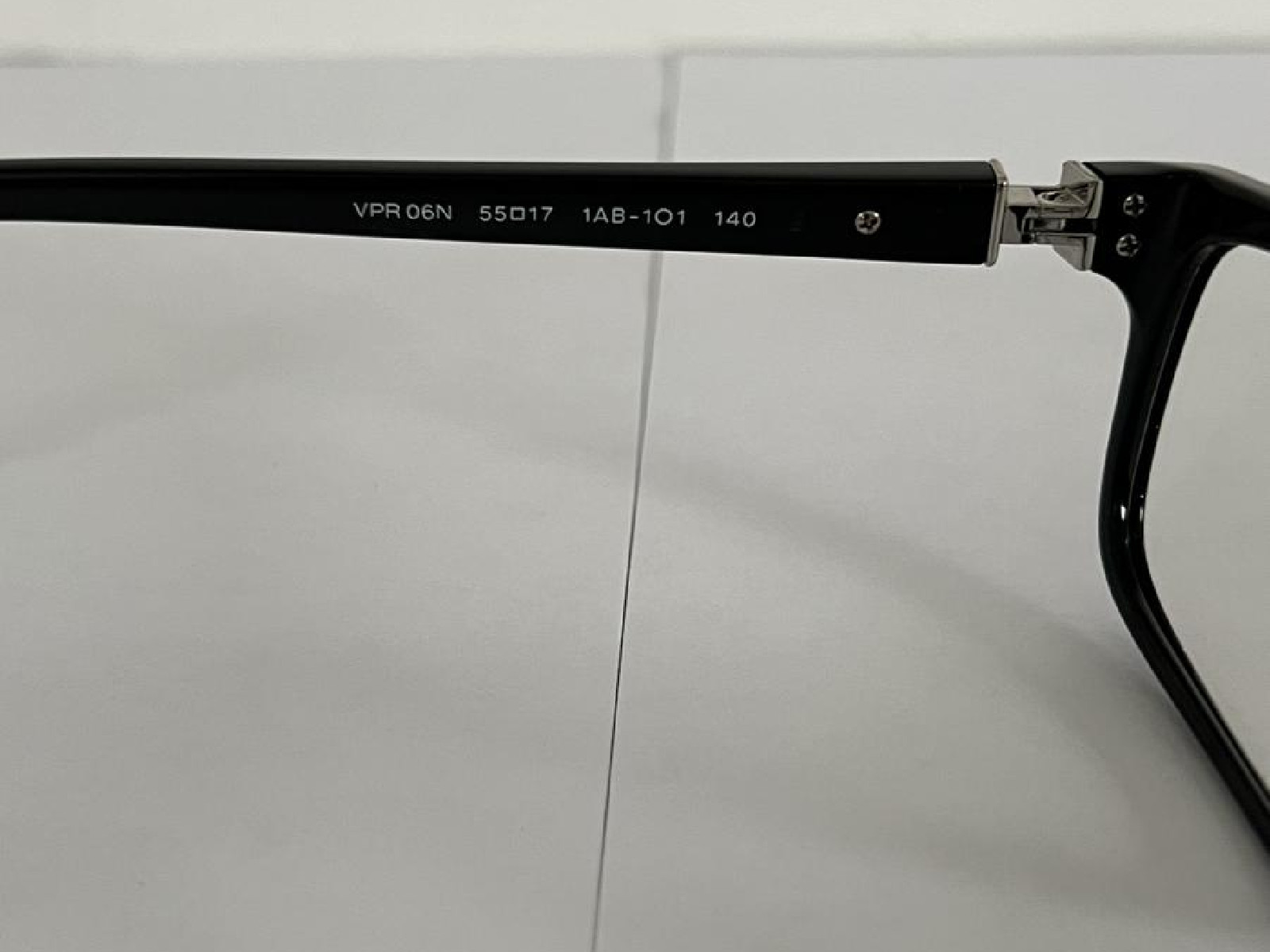 PRADA - VPR06N