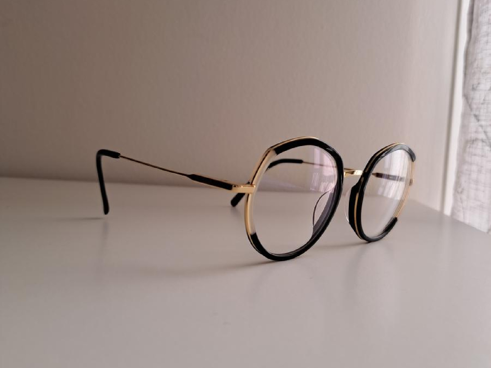 Lou - AW47