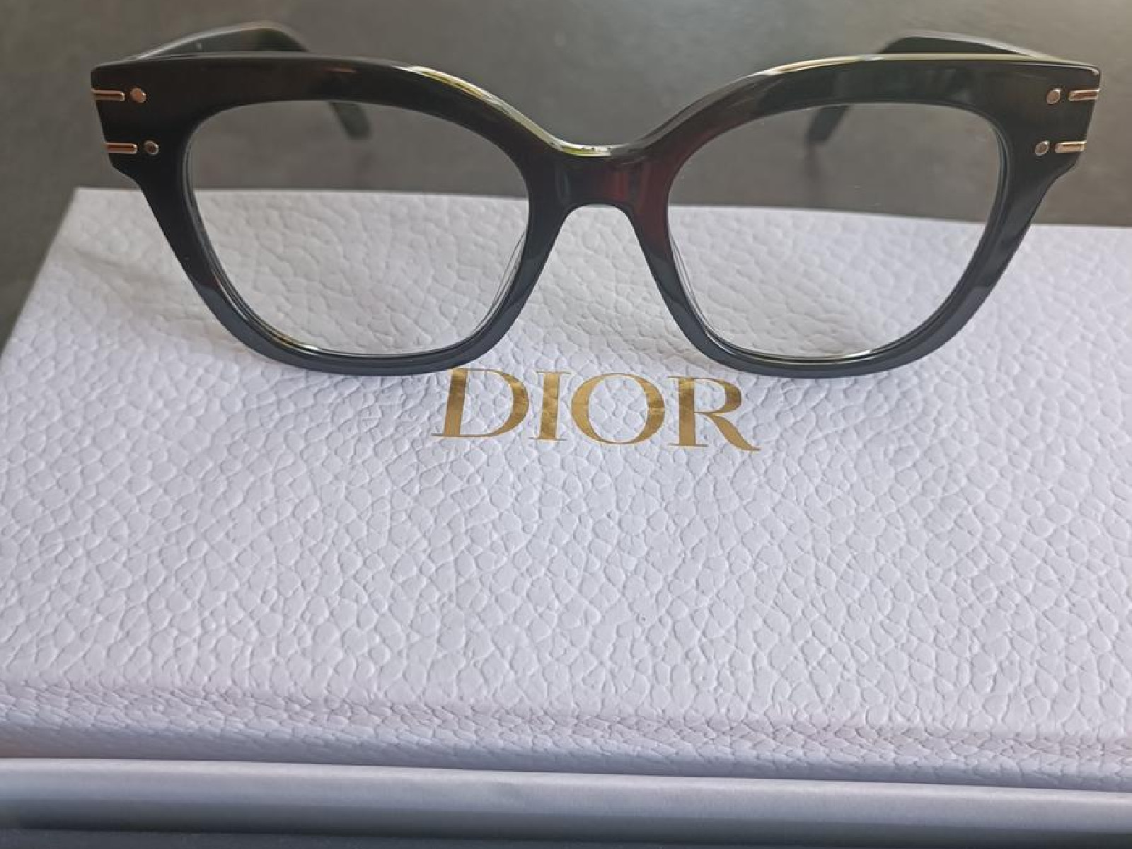 Dior - signature 0 B21