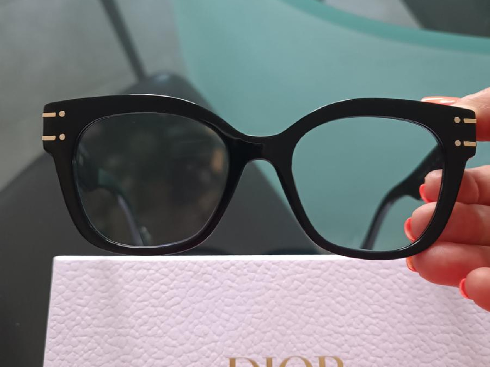 Dior - signature 0 B21