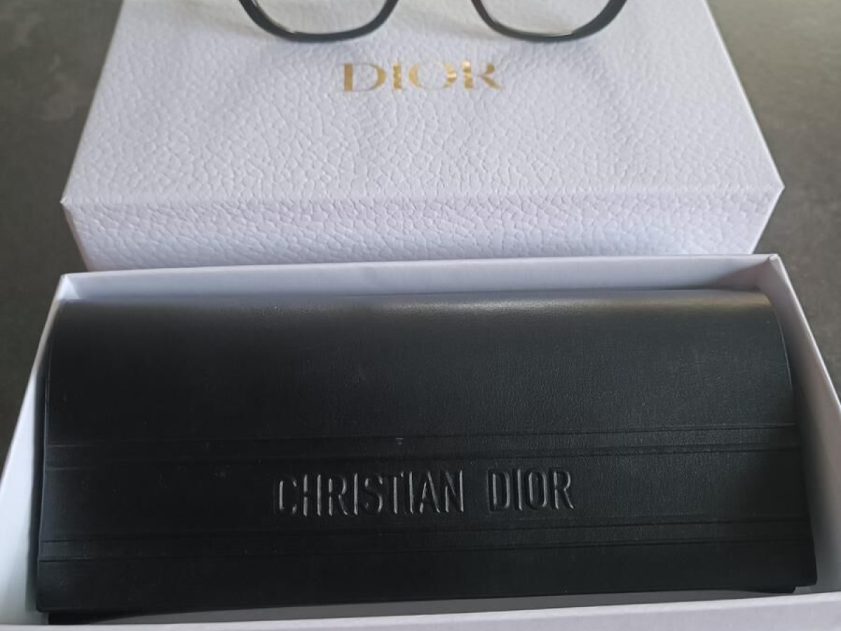 Dior - signature 0 B21