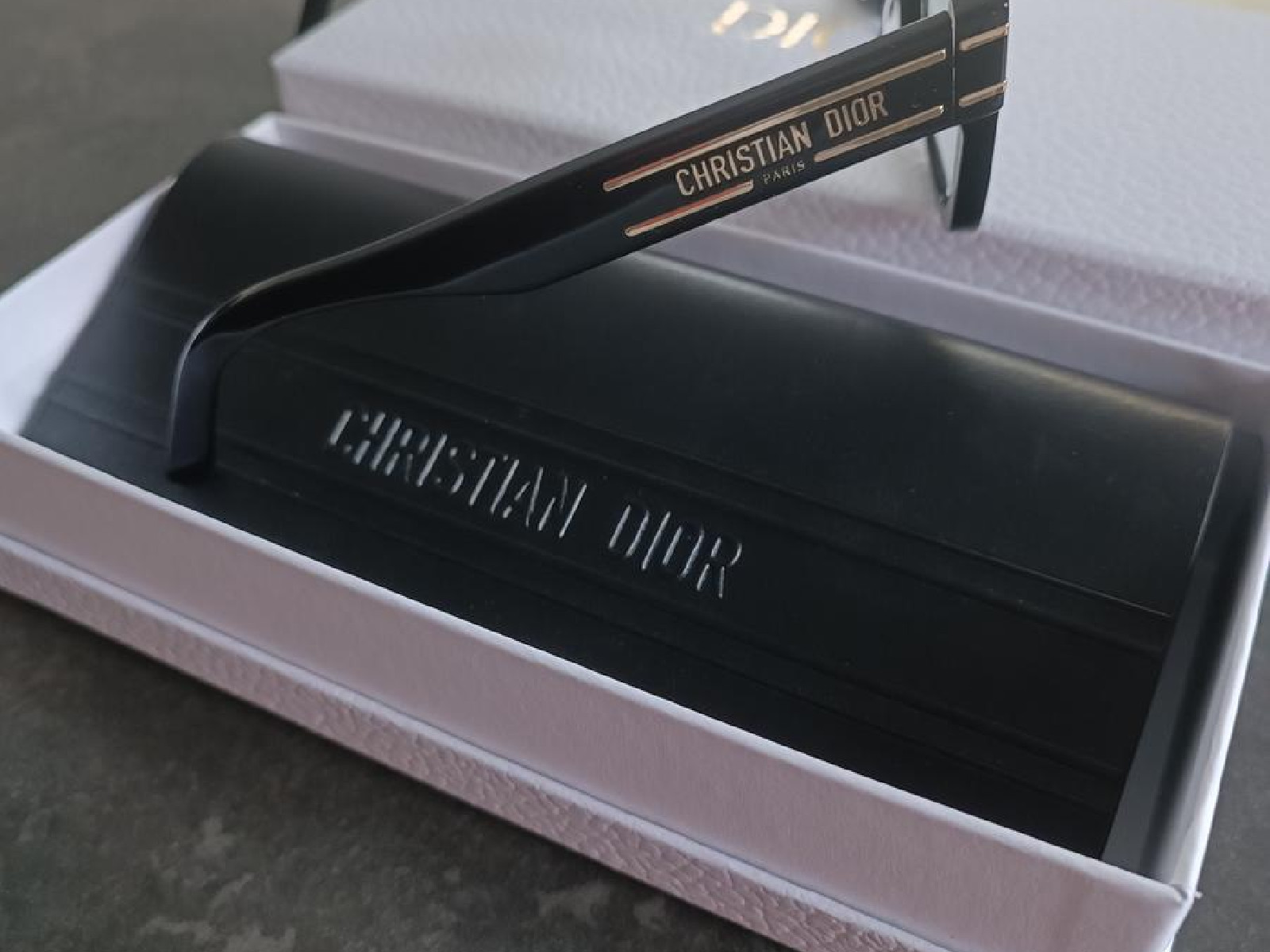 Dior - signature 0 B21