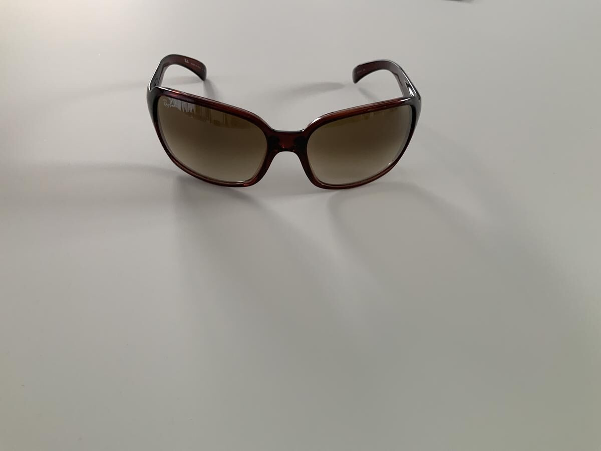 RAY-BAN - RB4068