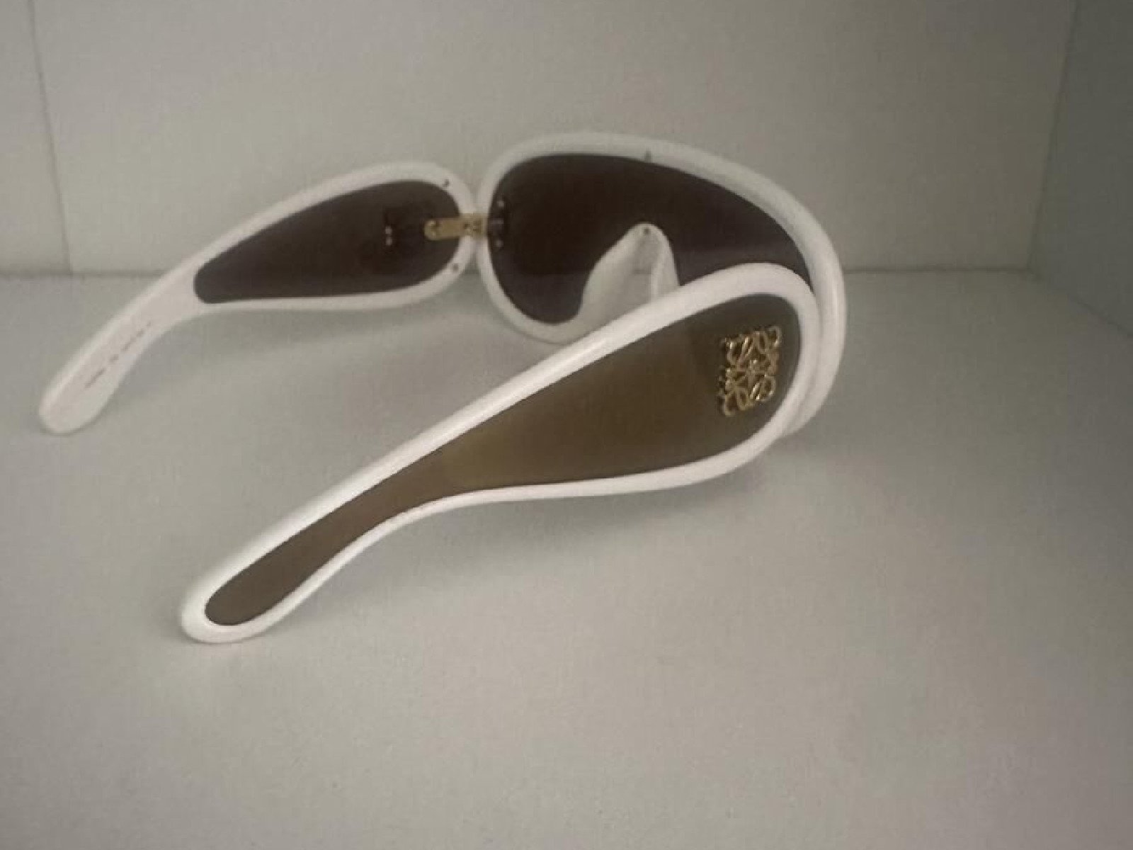 Loewe wave Mask